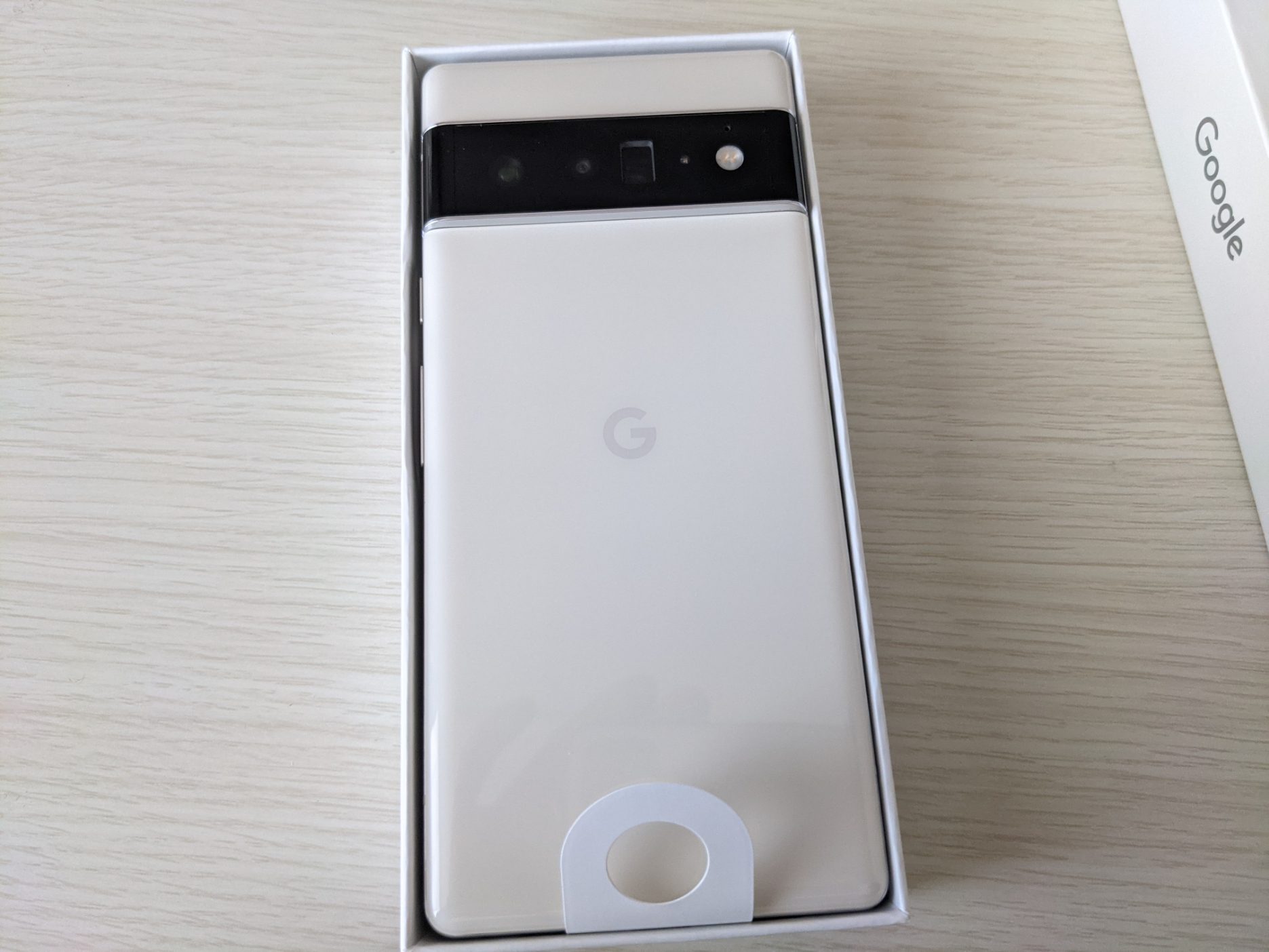 Pixel 6 Proのレビュー：Googleの最新フラッグシップスマートフォンを徹底解説